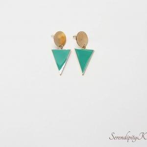 Triangle Stud Earring on Luulla